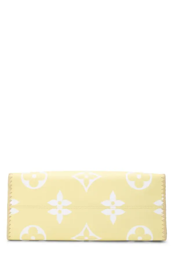 LOUIS VUITTON Monogram Giant Santa Monica The Pool On The Go