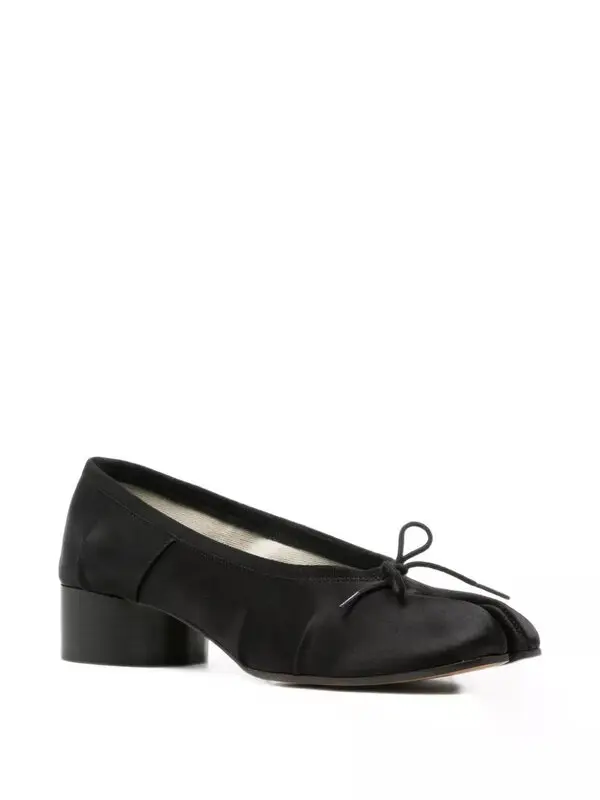 MAISON MARGIELA Tabi Satin Heeled Pumps