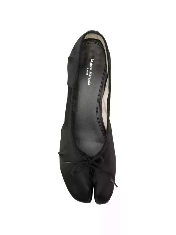 MAISON MARGIELA Tabi Satin Heeled Pumps