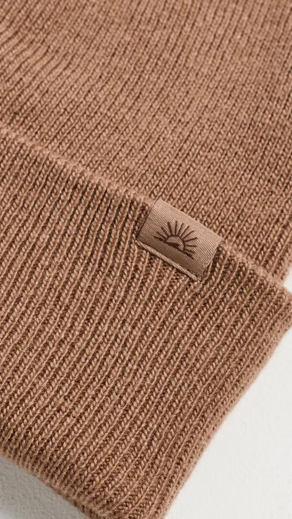 Faherty Brand Essential Beanie - Camel
