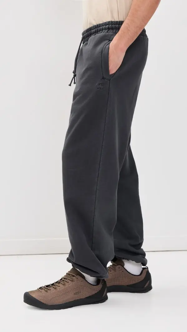 Alpha Industries Washed Essential Relaxed Fit Sweatpants
