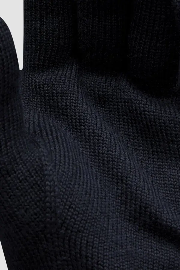 Moncler Logo Patch Knitted Gloves