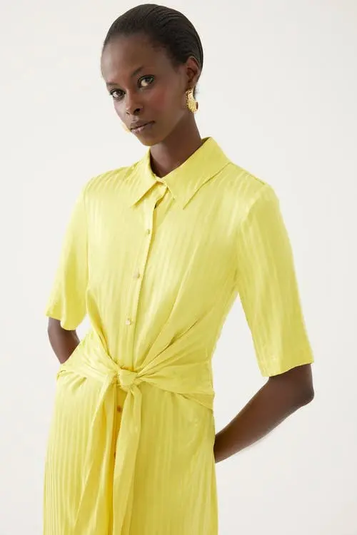 EXQUISE Front Slit Tie Waist Dress
