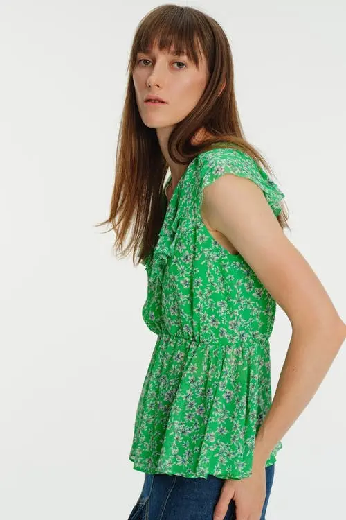 EXQUISE V Neck Printed Sleeveless Blouse