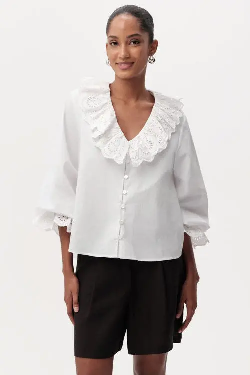 EXQUISE Bibiane Broderie Embroidered Blouse