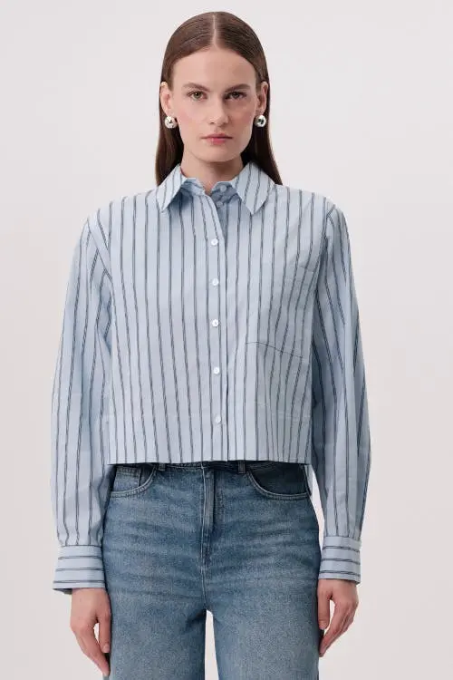 EXQUISE Kaylie Collar Side Slit Striped Shirt