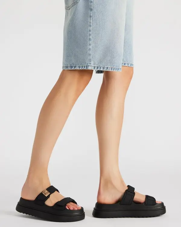 Steve Madden Bigschmona Jelly Platform Sandals