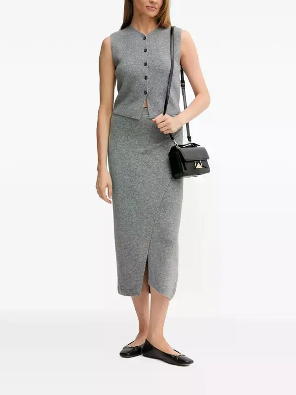 OUI Button V-neck Sleeveless Knitwear