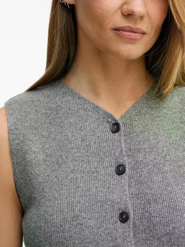 OUI Button V-neck Sleeveless Knitwear