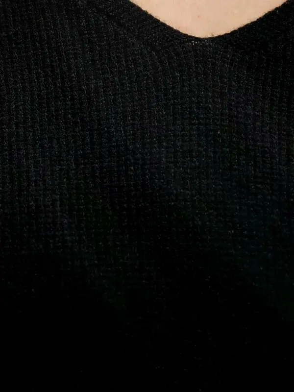 OUI Freyja V-neck Sweater