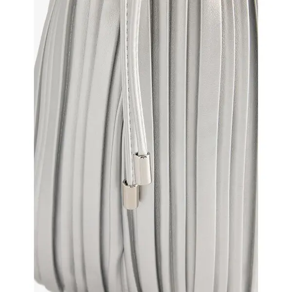 SISTERS & SEEKERS Sabrina City Pleated Woven Shoulder Bag
