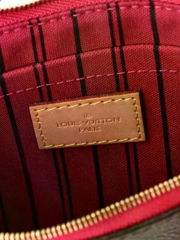 LOUIS VUITTON Neverfull Pochette Monogram Canvas Large Pouch