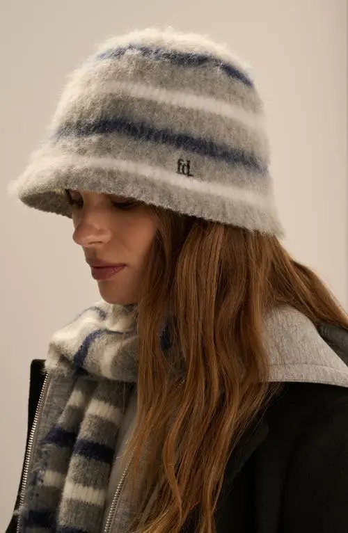 FAVORITE DAUGHTER Structured Knit Bucket Hat