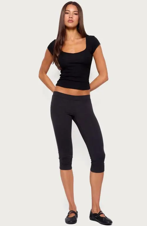 EDIKTED Aiko Capri Pants