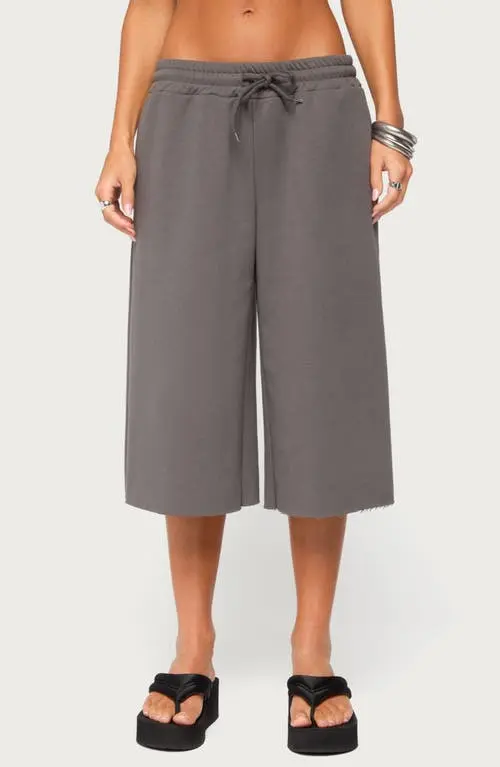 EDIKTED Amika Oversized Bermuda Shorts