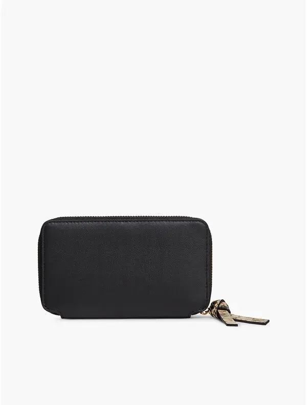 Tommy Hilfiger Smooth Leather Medium Zip Wallet