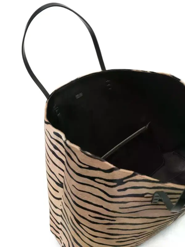 Fendi Medium Roll Kebir Tiger-print Tote Bag