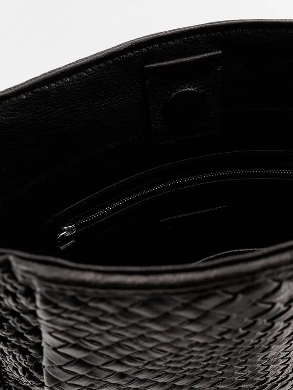 IBELIV Lamia Vegetable Leather Shoulder Bag With Woven Pattern