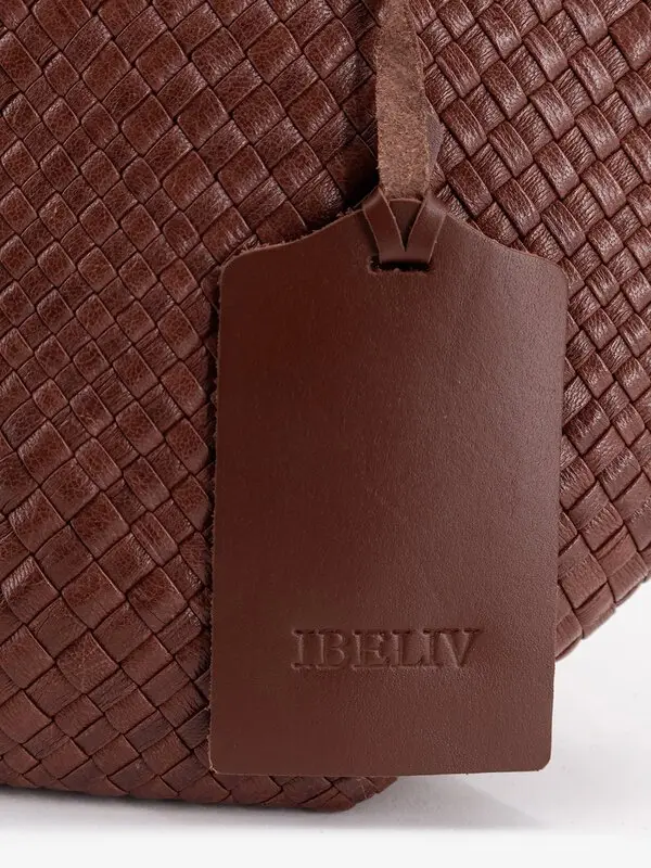 IBELIV Trinity Medium Vegetabletanned Leather Shoulder Bag With A Woven Pattern