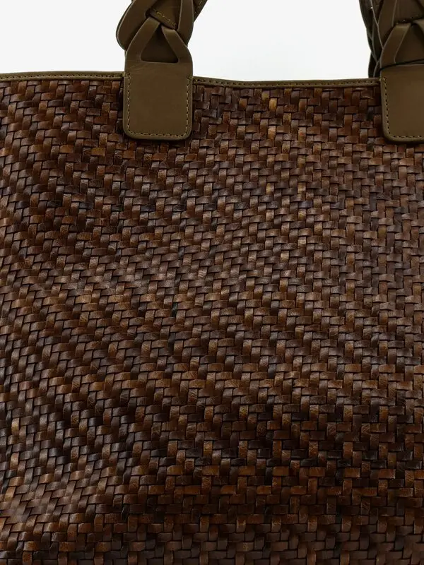 IBELIV Elmio Medium Vegetable Leather Shoulder Bag With Woven Pattern