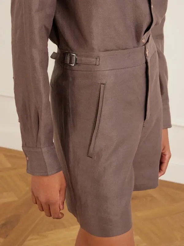 GOD'S TRUE CASHMERE Cropped Linen Shorts