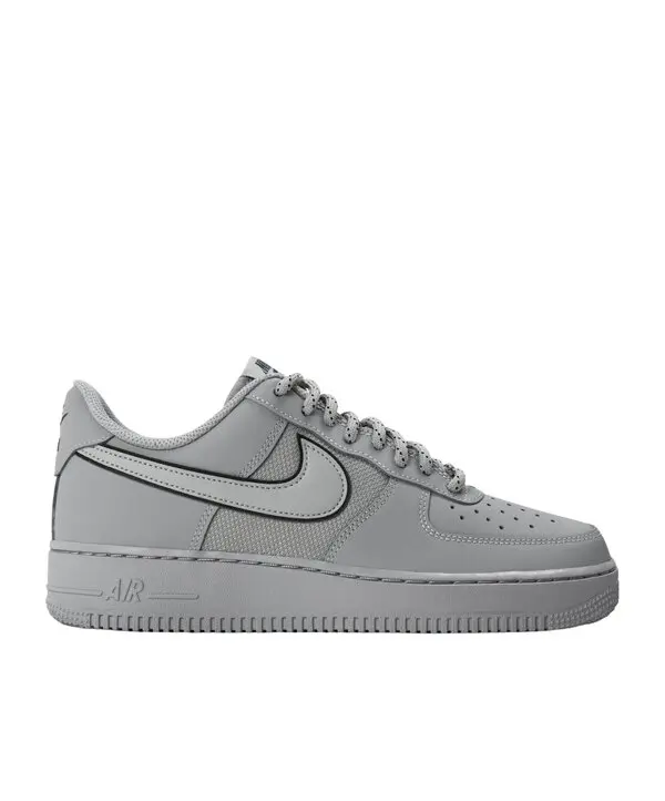 Nike Air Force 1 07 Shoes