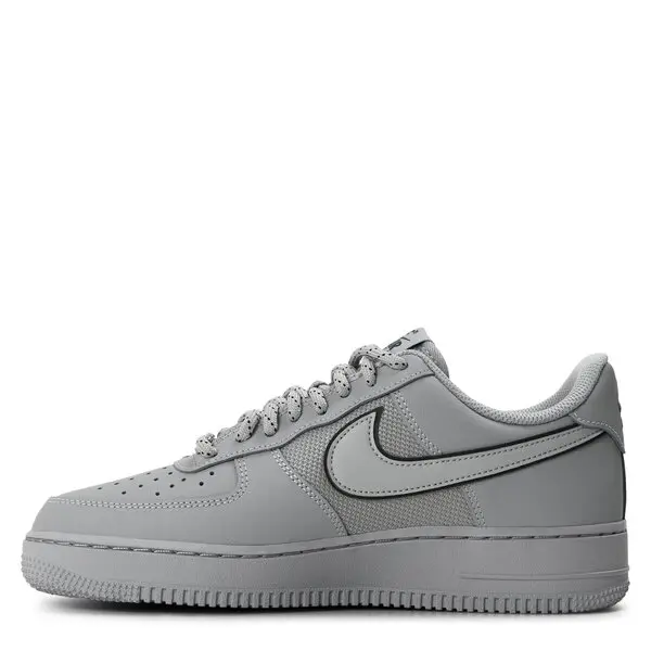 Nike Air Force 1 07 Shoes