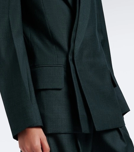 Victoria Beckham Minimal Blazer