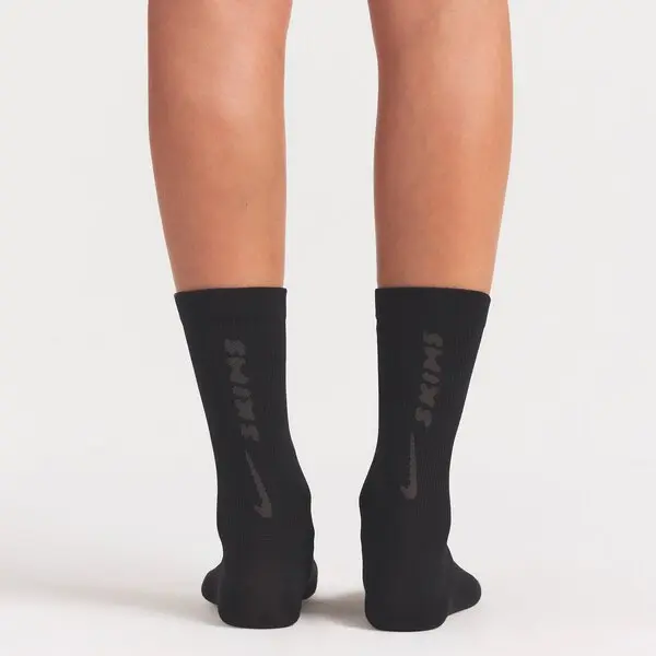 SKIMS Dri Fit™ Rift Crew Socks | Black | Small | Nike Accessories