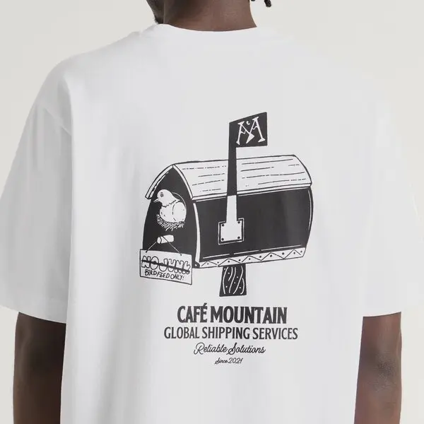 CAFÉ MOUNTAIN Birdhouse T-shirt
