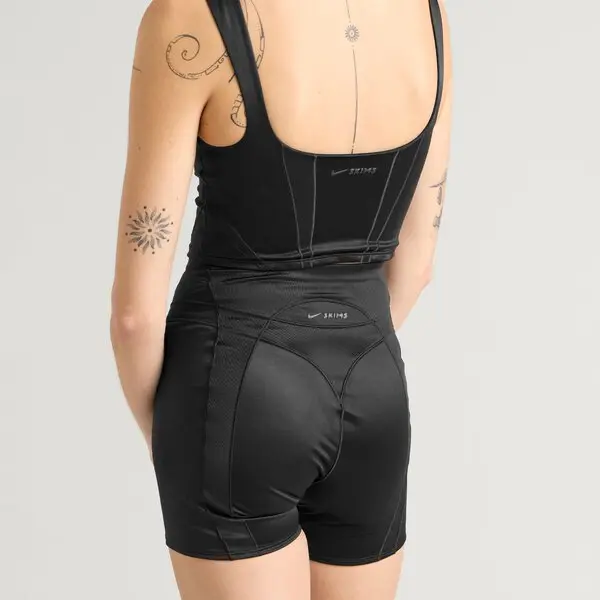 Nike Skims Shine Texture 5" Shorts