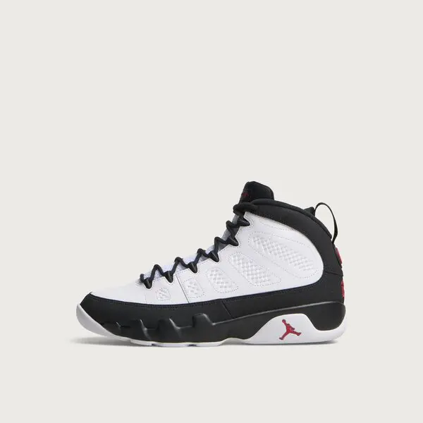 JORDAN 9 Retro Sneaker