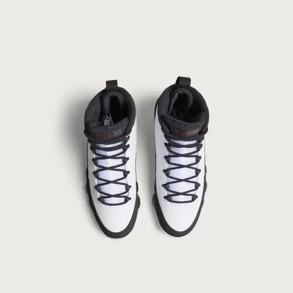 JORDAN 9 Retro Sneaker