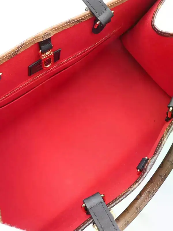 LOUIS VUITTON 2021-2026 Monogram Reverse Giant Onthego Mm Satchel