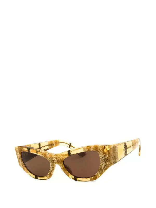 Burberry Check-print Cat-eye Sunglasses