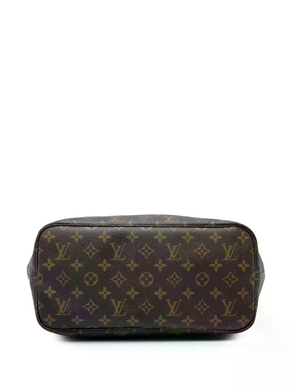 LOUIS VUITTON 2017 Monogram Neverfull Mm Tote Bag - Brown