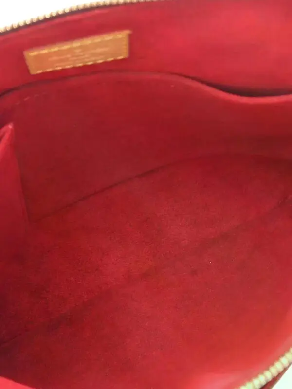LOUIS VUITTON 2004 Monogram Coussin Gm Shoulder Bag