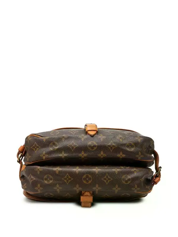 LOUIS VUITTON 1991 Monogram Saumur 30 Crossbody Bag