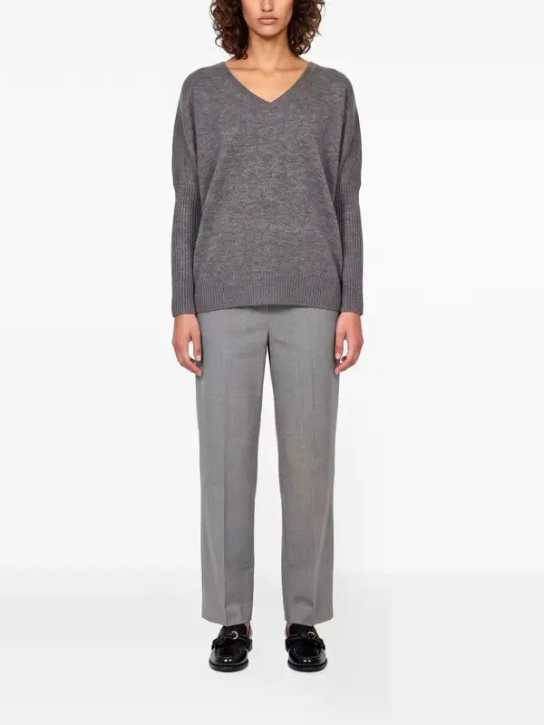 GOTHA V-neck Sweater