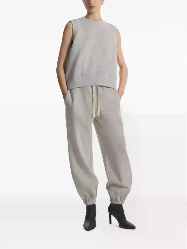 Co Sleeveless Crew-neck Sweater