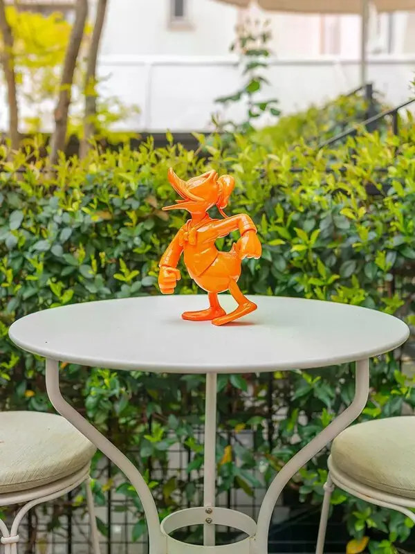 LEBLON DELIENNE Donald Glossy Sculpture Figurine