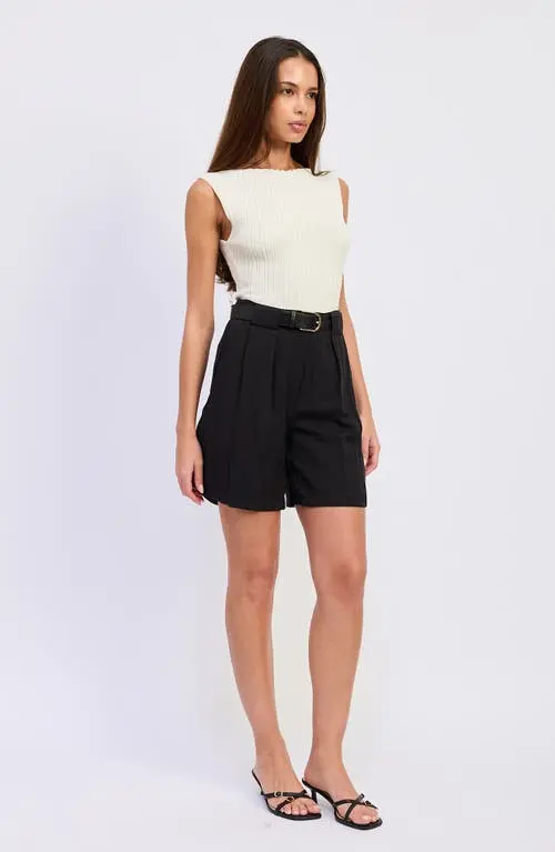 EN SAISON Cara Pleated Shorts