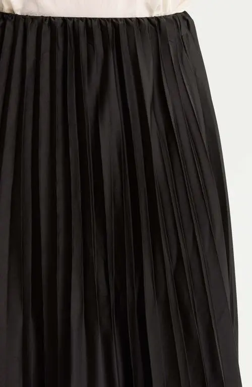 SUGARLIPS Sidney Pleated Maxi Skirt