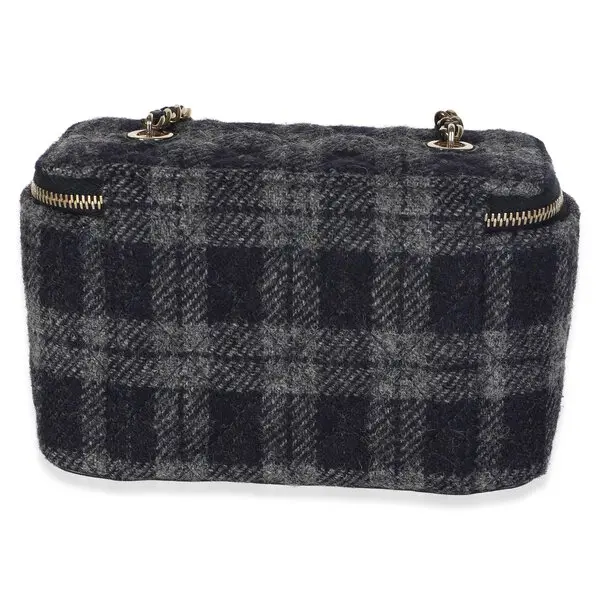 Chanel Multicolor Tweed Vanity Case With Chain - Blue