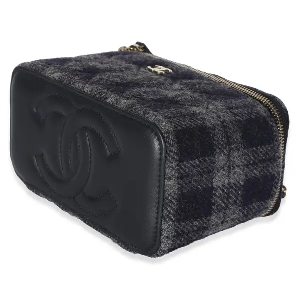 Chanel Multicolor Tweed Vanity Case With Chain - Blue