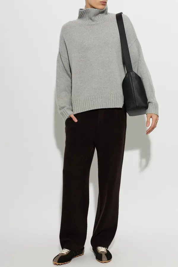 LISA YANG Olai Cashmere Turtleneck Sweater