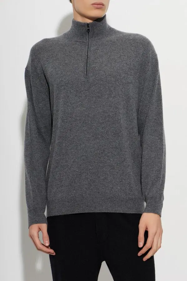 LISA YANG Augustus Cashmere Turtleneck Sweater