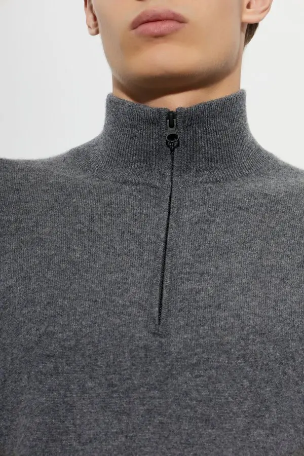 LISA YANG Augustus Cashmere Turtleneck Sweater