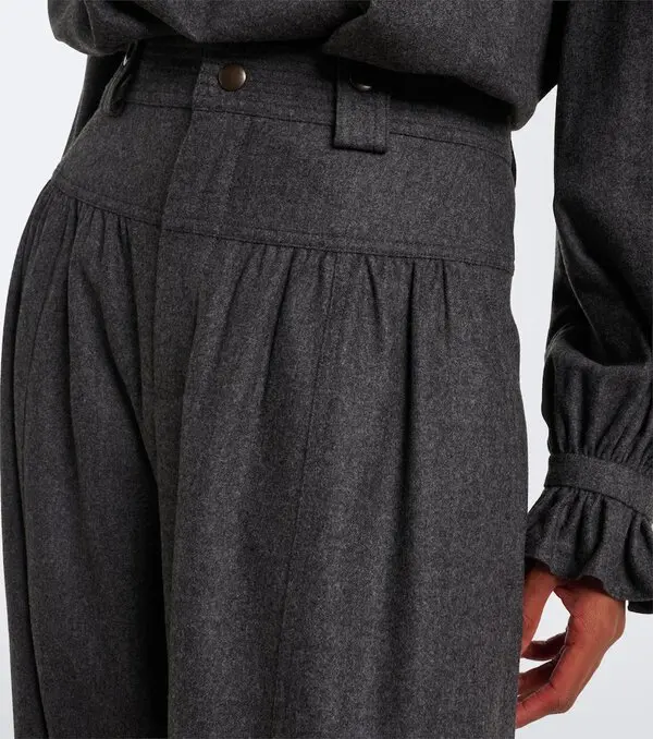 Chloé Wool And Cashmere Flannel Barrel-leg Pants
