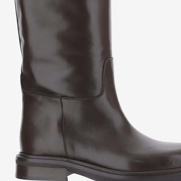 POEVE Leather Boots With Decorative Strap